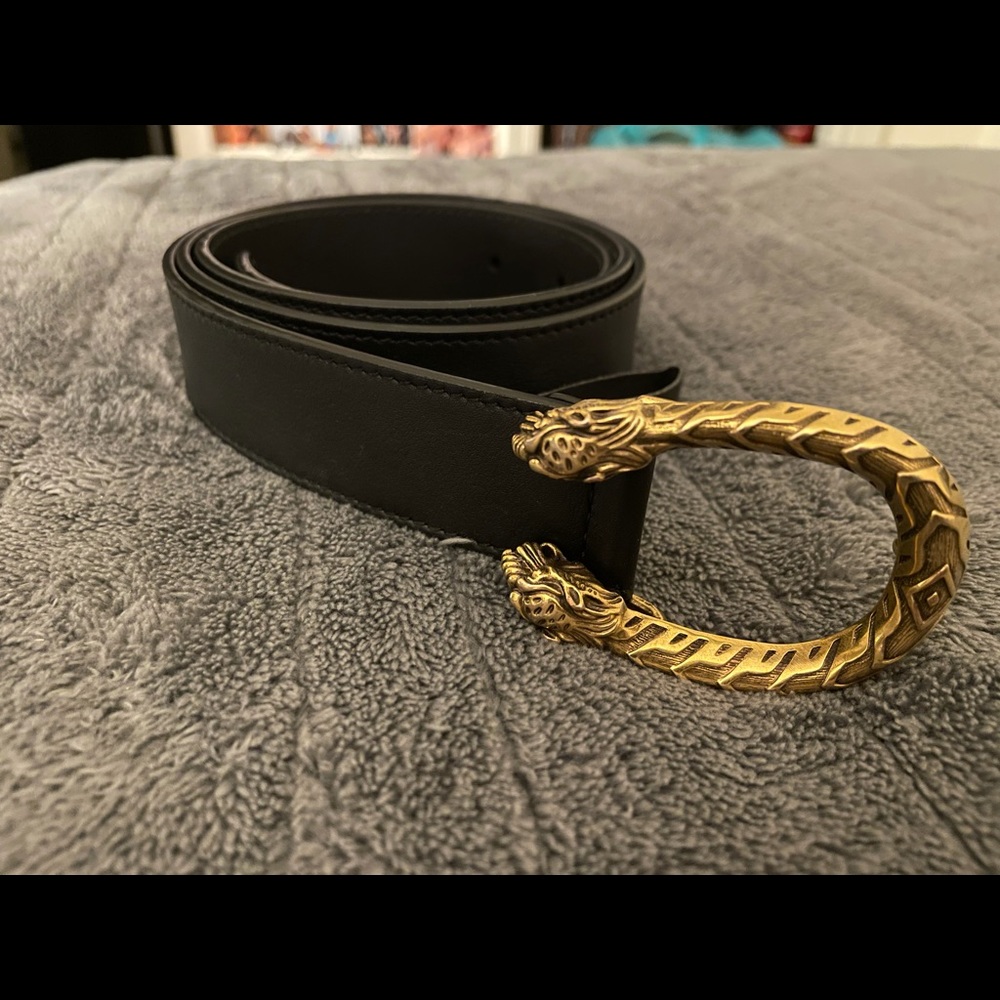 Real Authentic Gucci Black / Gold Snake Belt - Gem